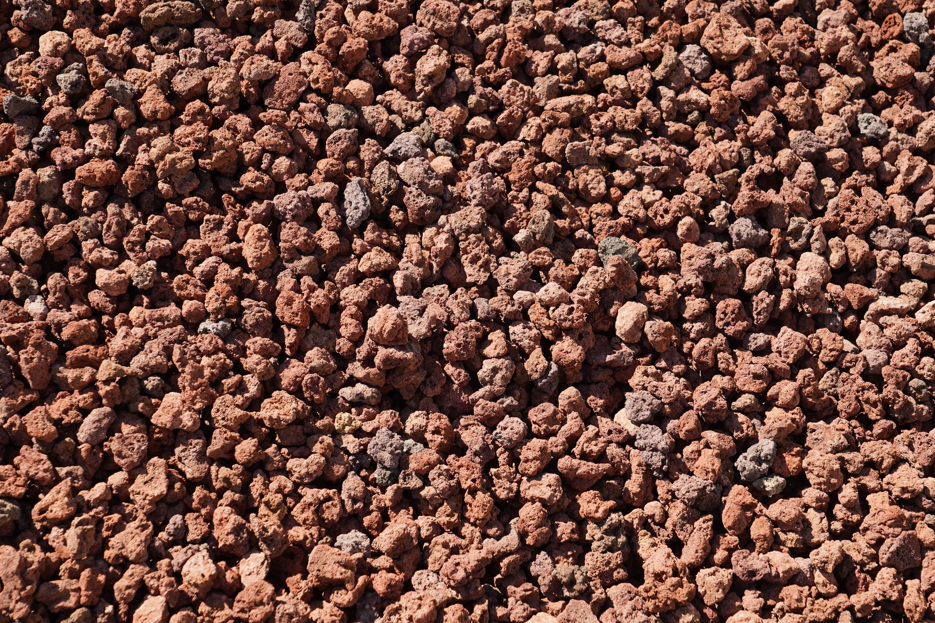 Tracy Gravel, Stone, Decorative Rock | Tracy Top Soil