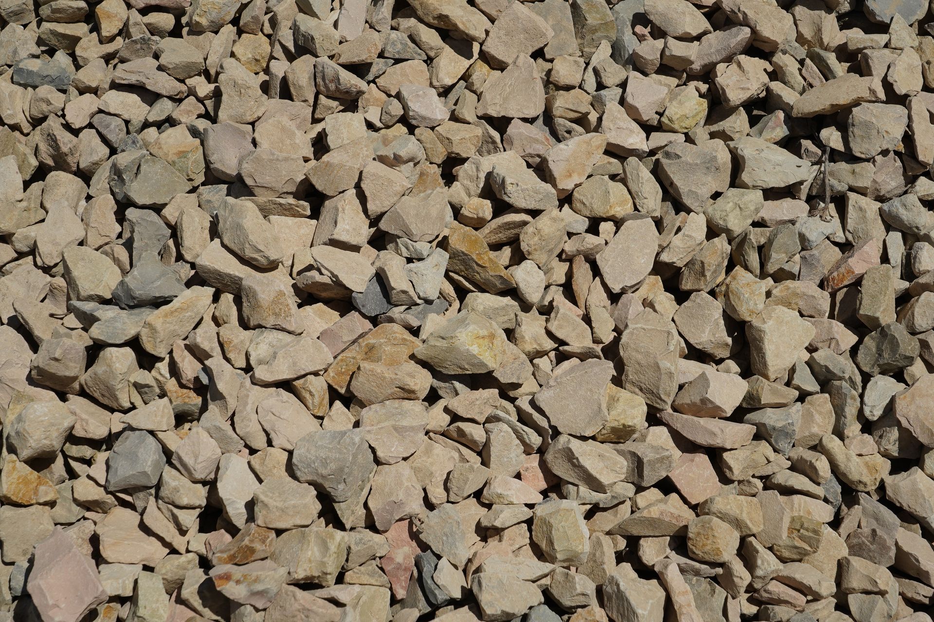 Tracy Gravel, Stone, Decorative Rock | Tracy Top Soil