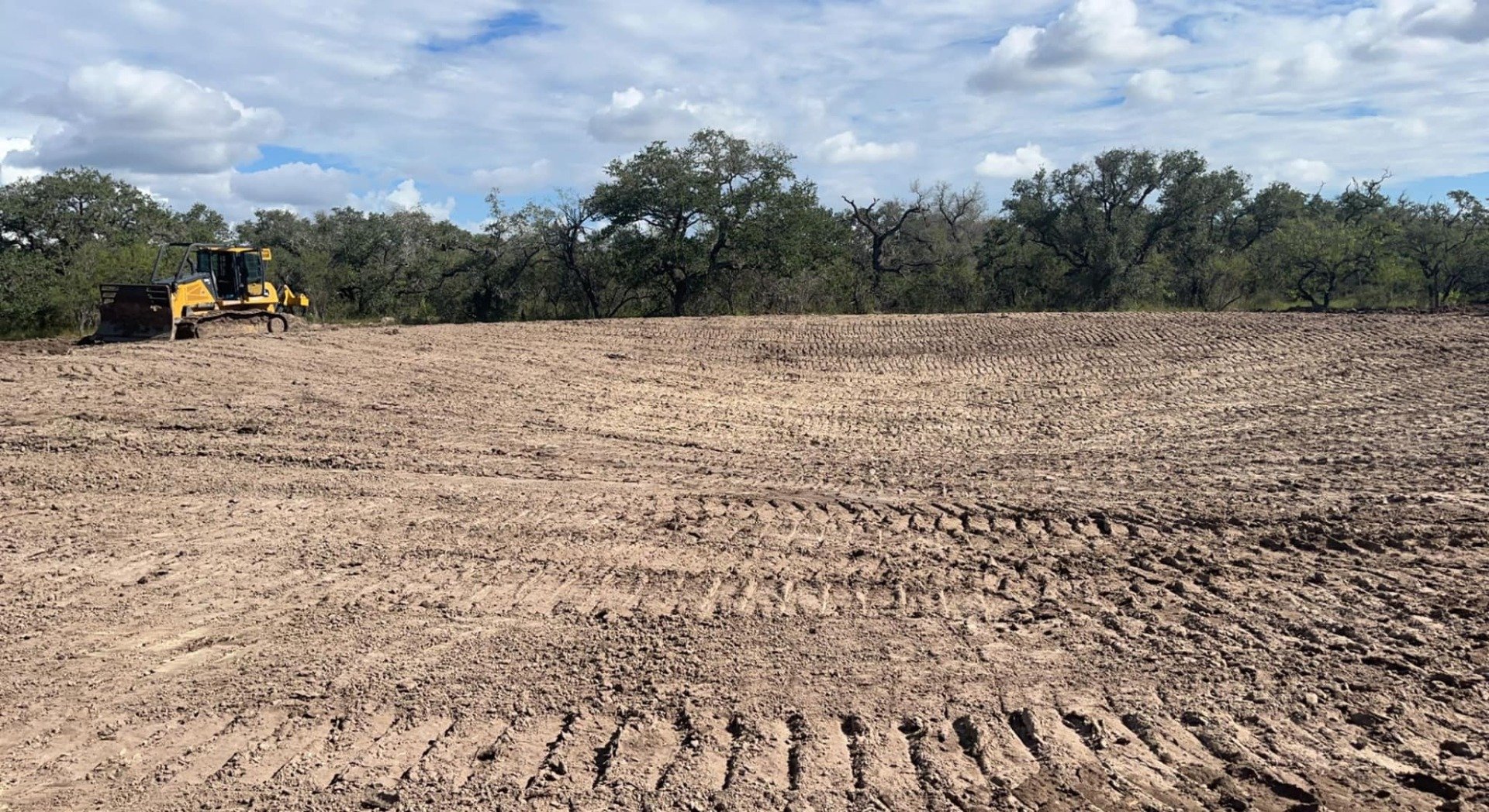 Gallery | Goliad & Victoria, TX | R&M Dozer Service, LLC