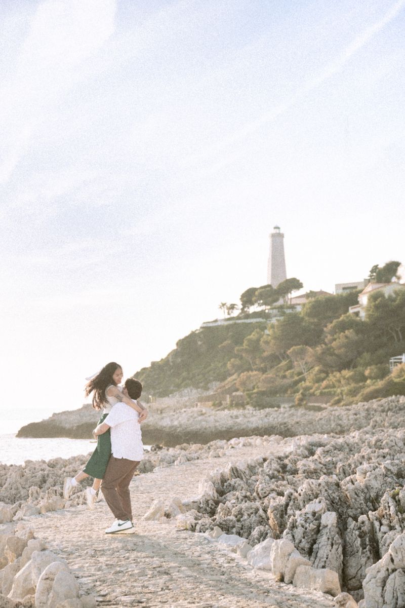 Romantic couple photoshoot at Cap Ferrat on the French Riviera