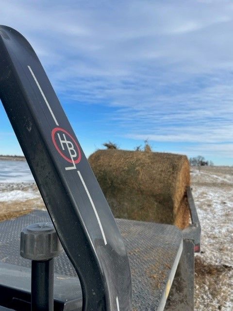 HydraBed & RL Series HydraBed by Triple C, Inc. | Hydraulic Bale Bed