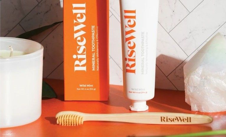 Top 5 Whitening Toothpastes for Sensitive Teeth in 2025