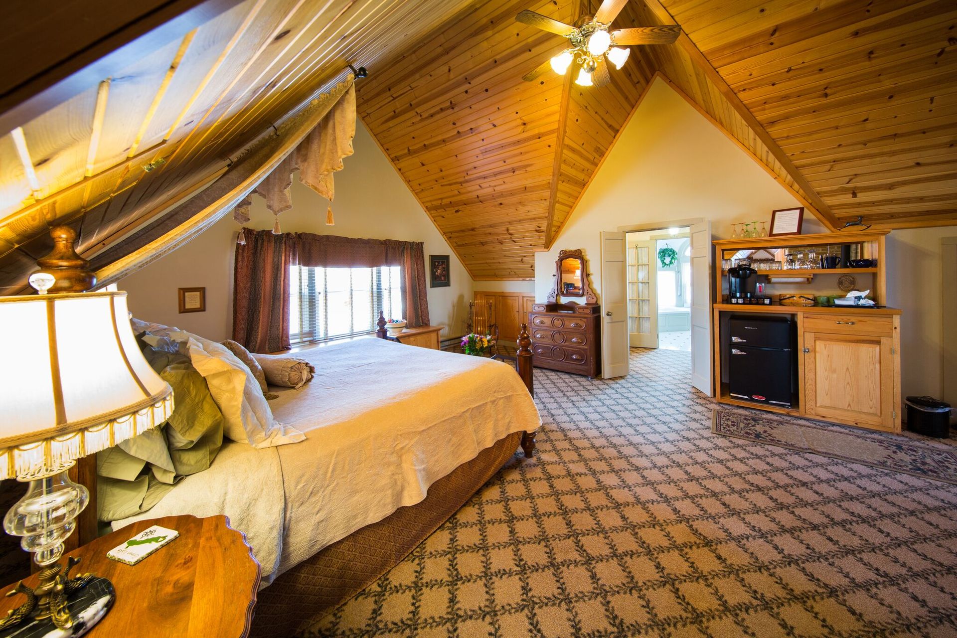 Historic McConnell Inn | Green Lake, WI