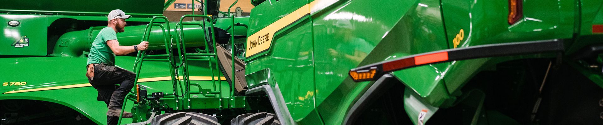 Large Ag Service Specials | Leading Edge