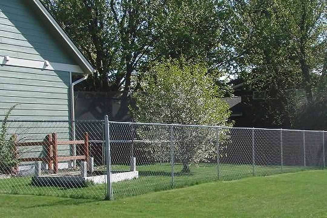 Chain Link Fence Images and Examples | Idaho Fence