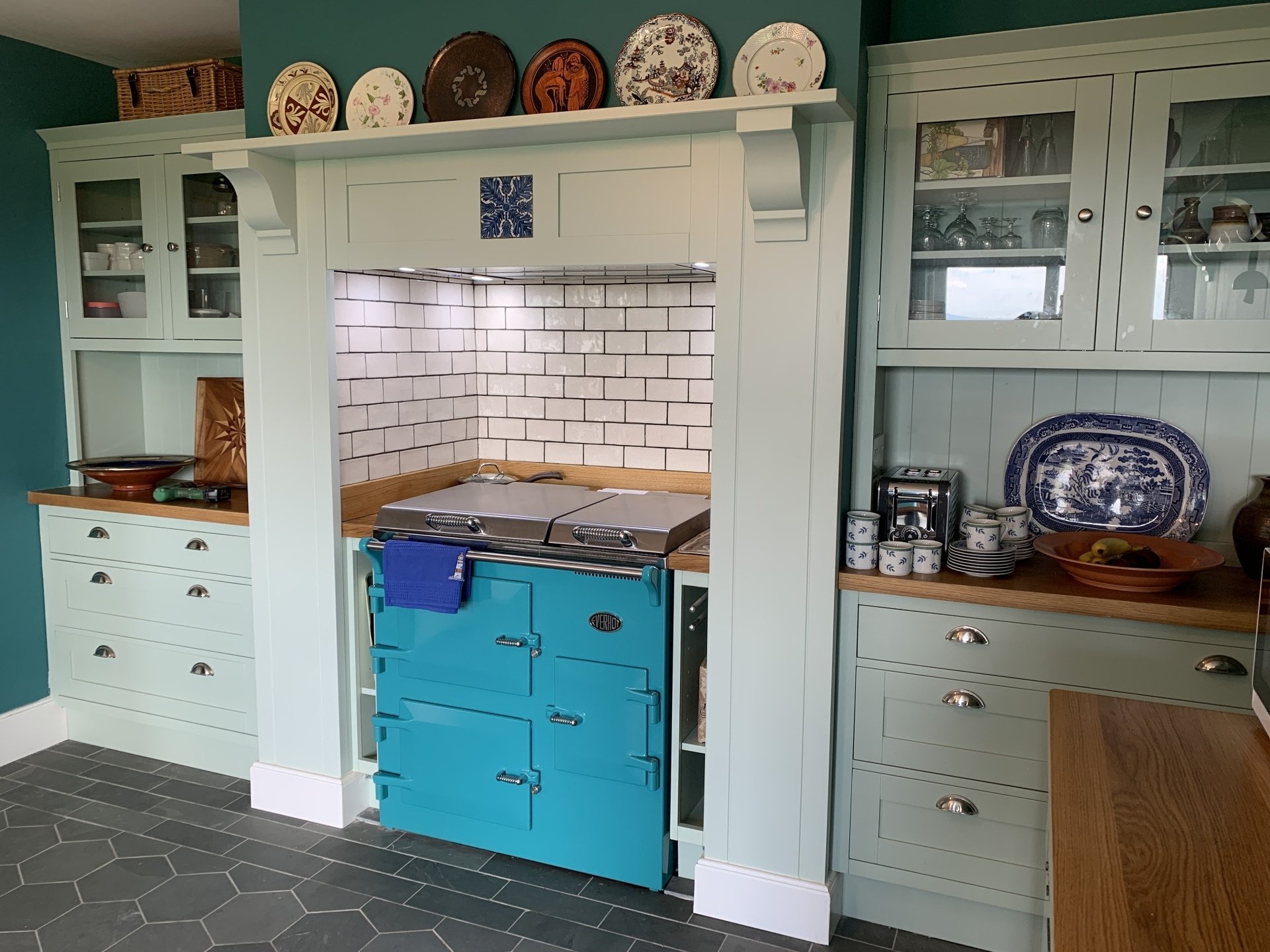 In Frame Kitchens | The Kitchens and Furniture Workshop