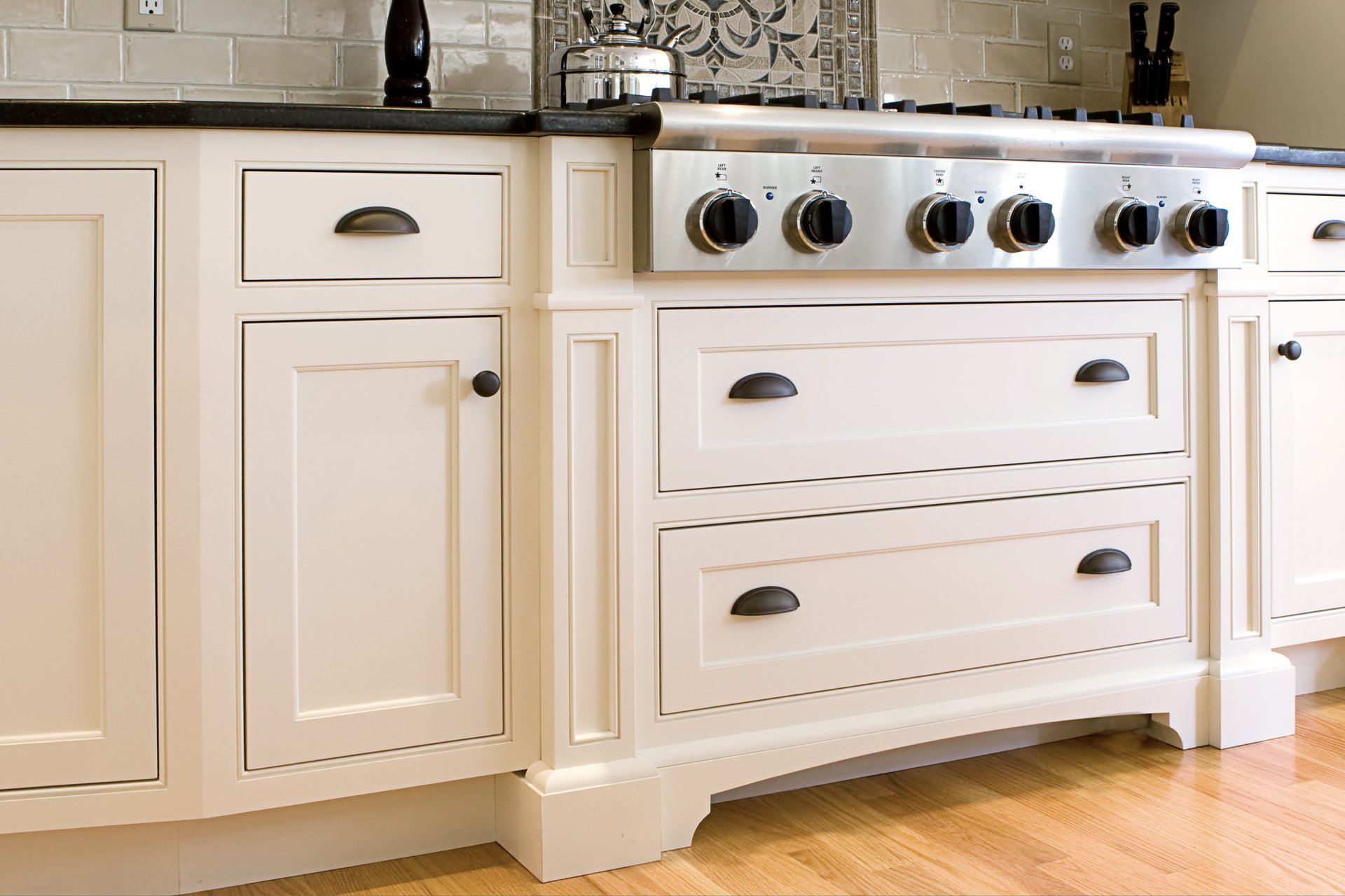 In Frame Kitchens | The Kitchens and Furniture Workshop