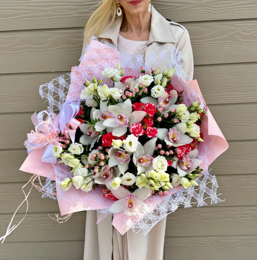 Ziedu kompozīcijas | Sant-Li ziedi un ziedu piegāde