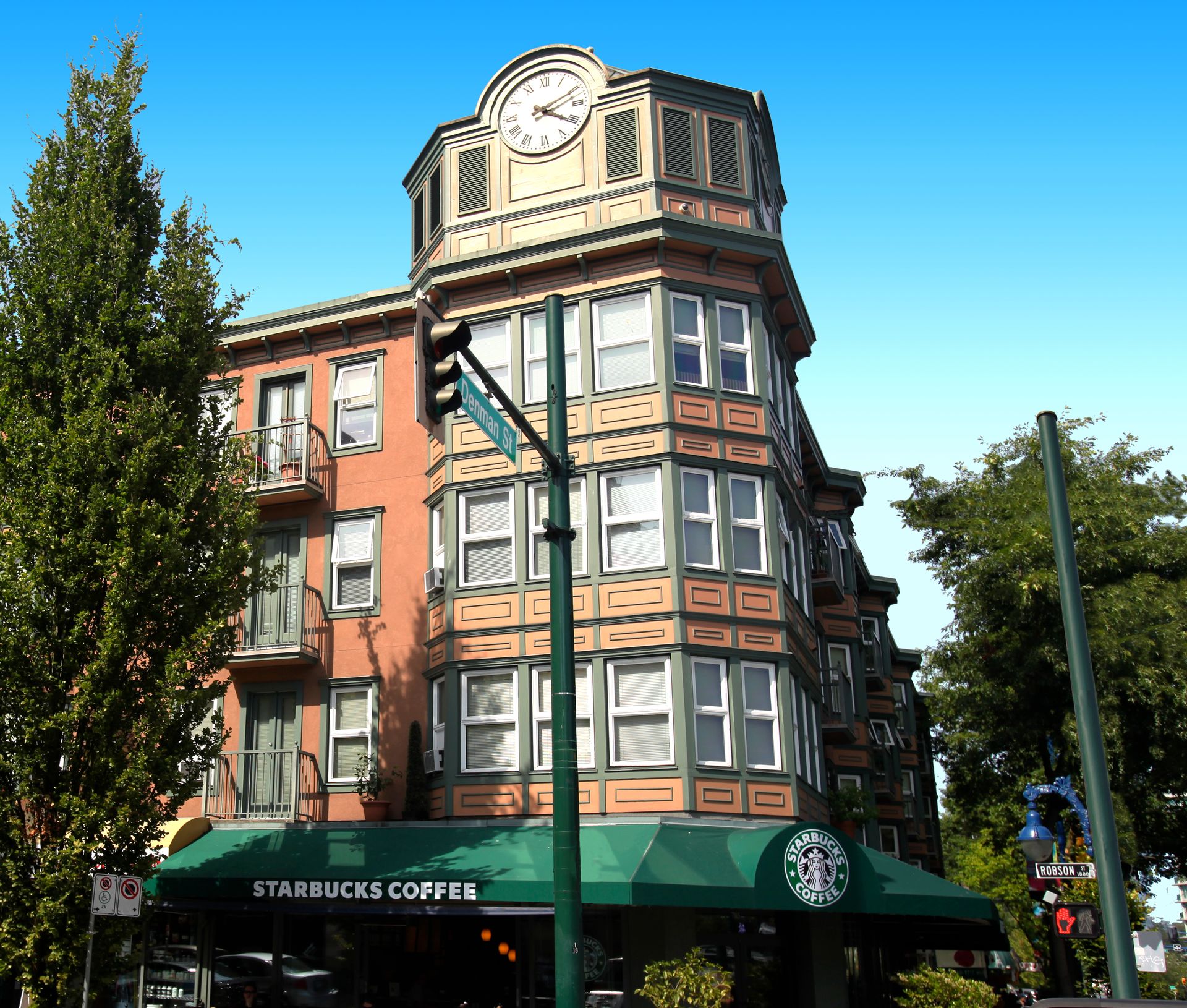 Times Square Suites Hotel Gallery | Spacious Suites & Vancouver Views