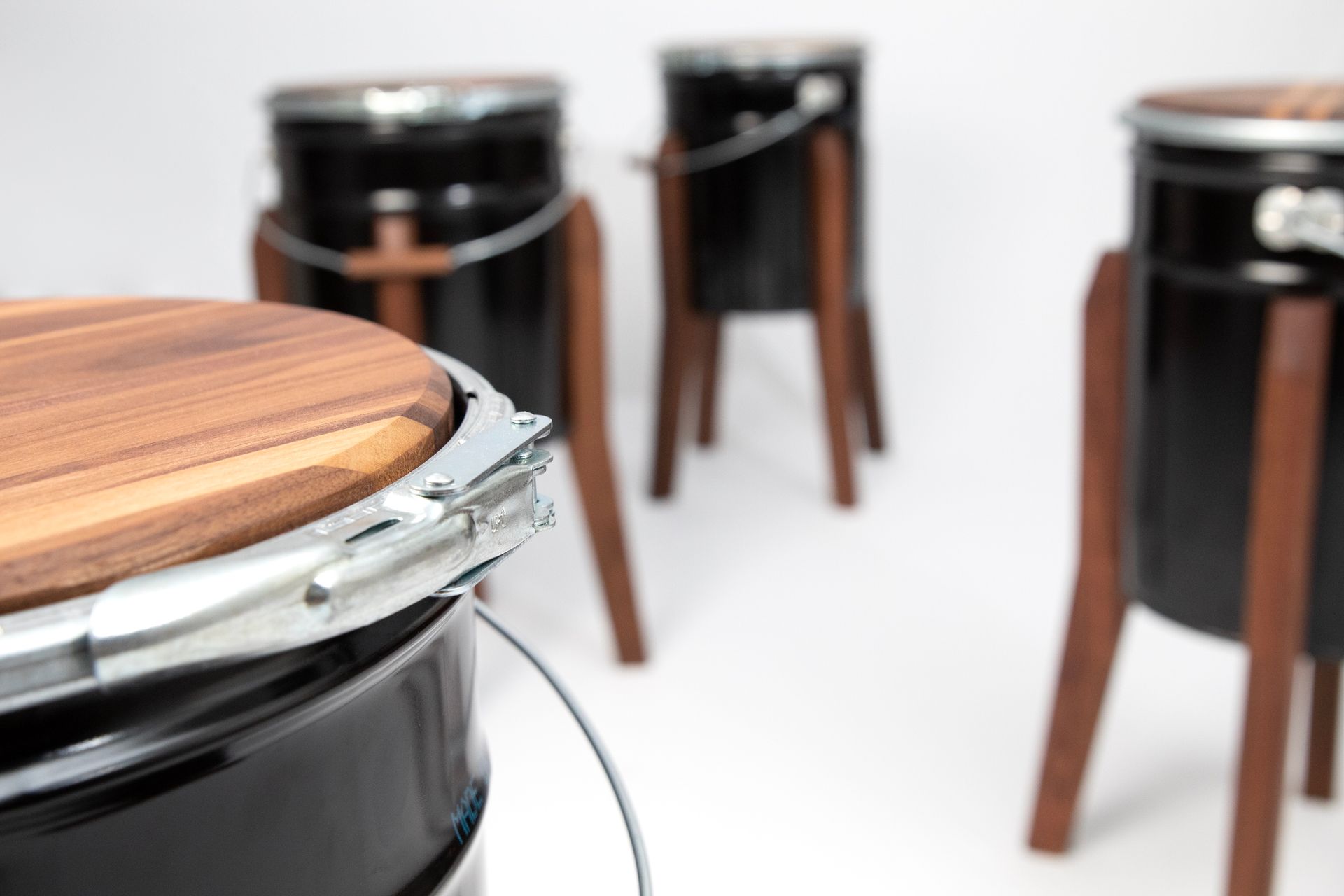 LANCASTER BUCKET STOOL