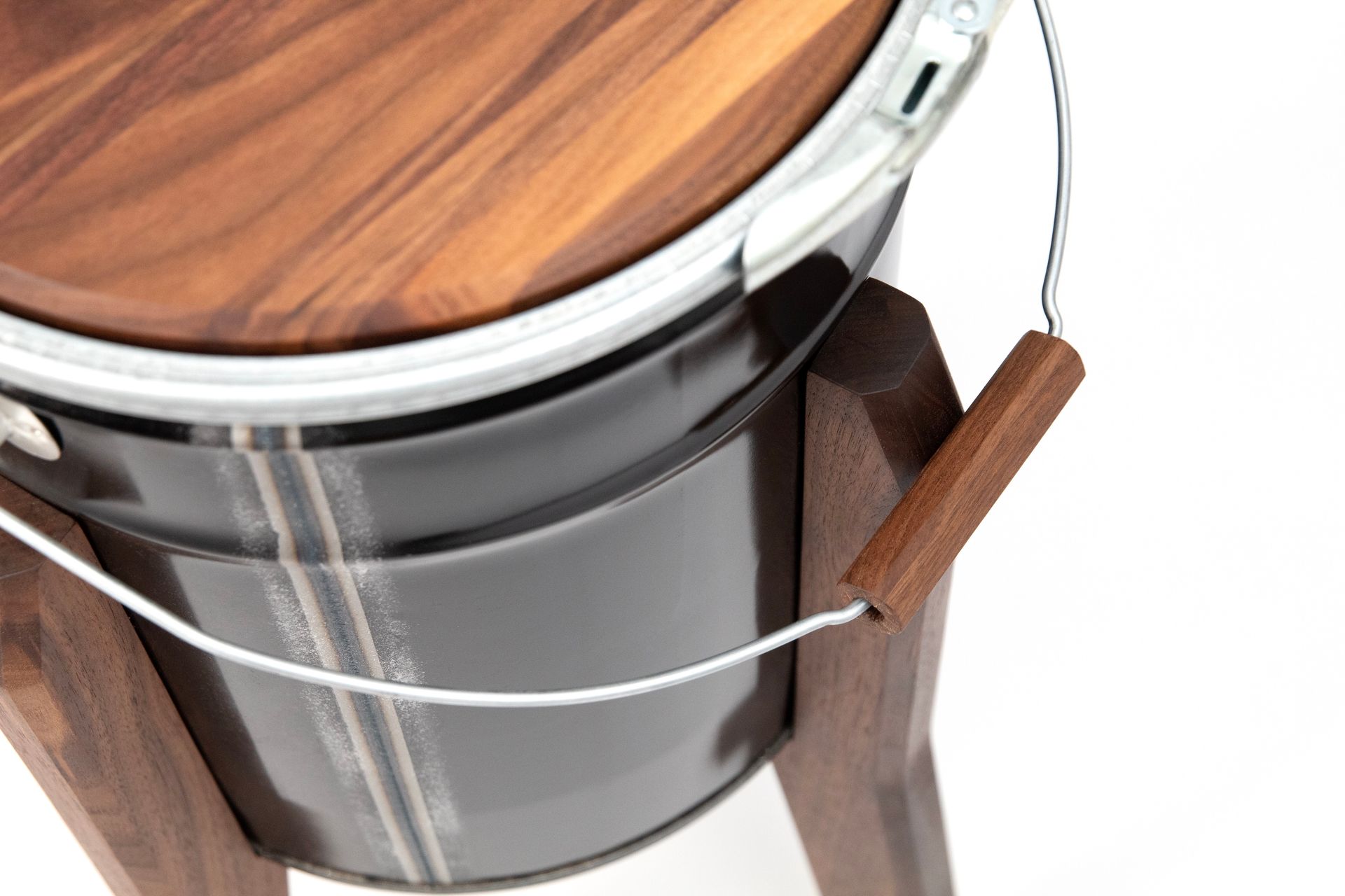 LANCASTER BUCKET STOOL