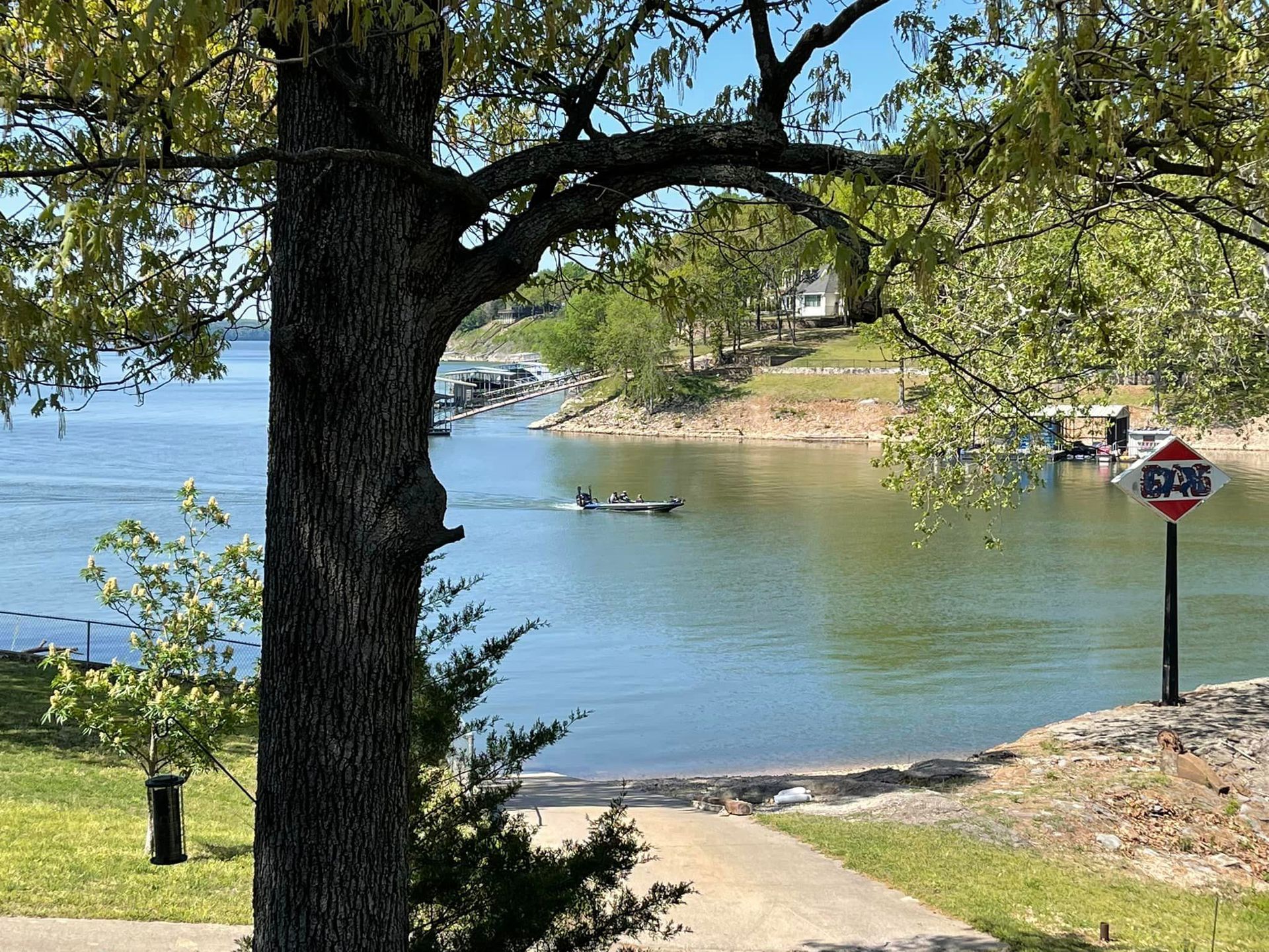 Longs Resort on Grand Lake | Grove OK Resorts