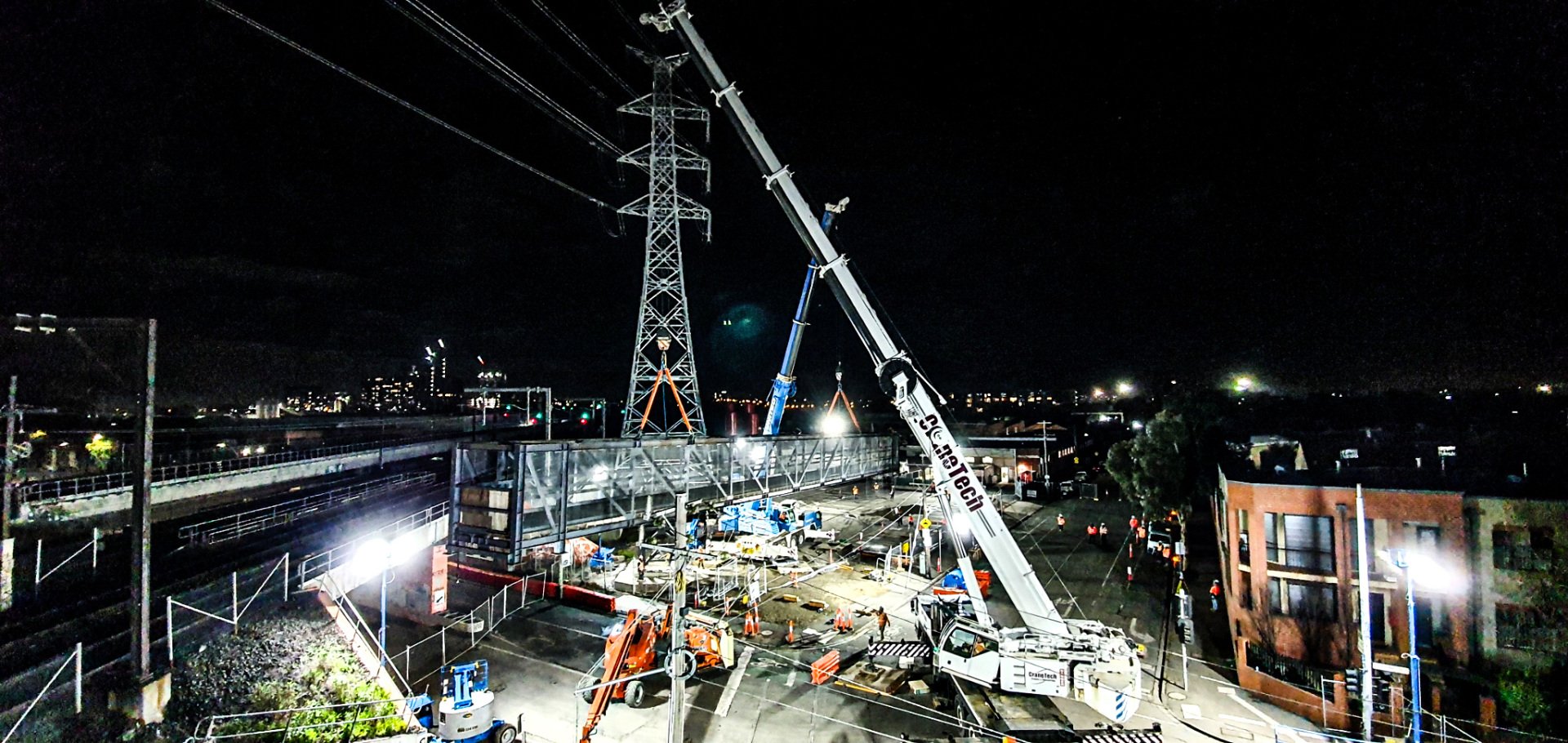 Crane Specialists| Crane-Tech Cranes & Consulting | Victoria