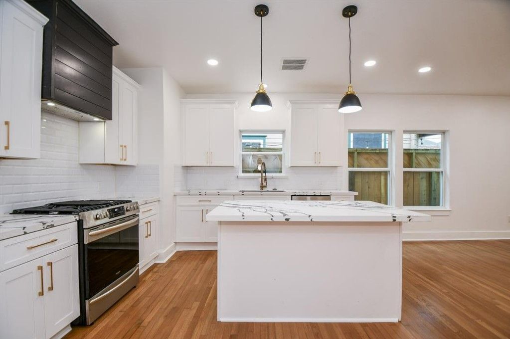 Home [www.deltahomes.com]