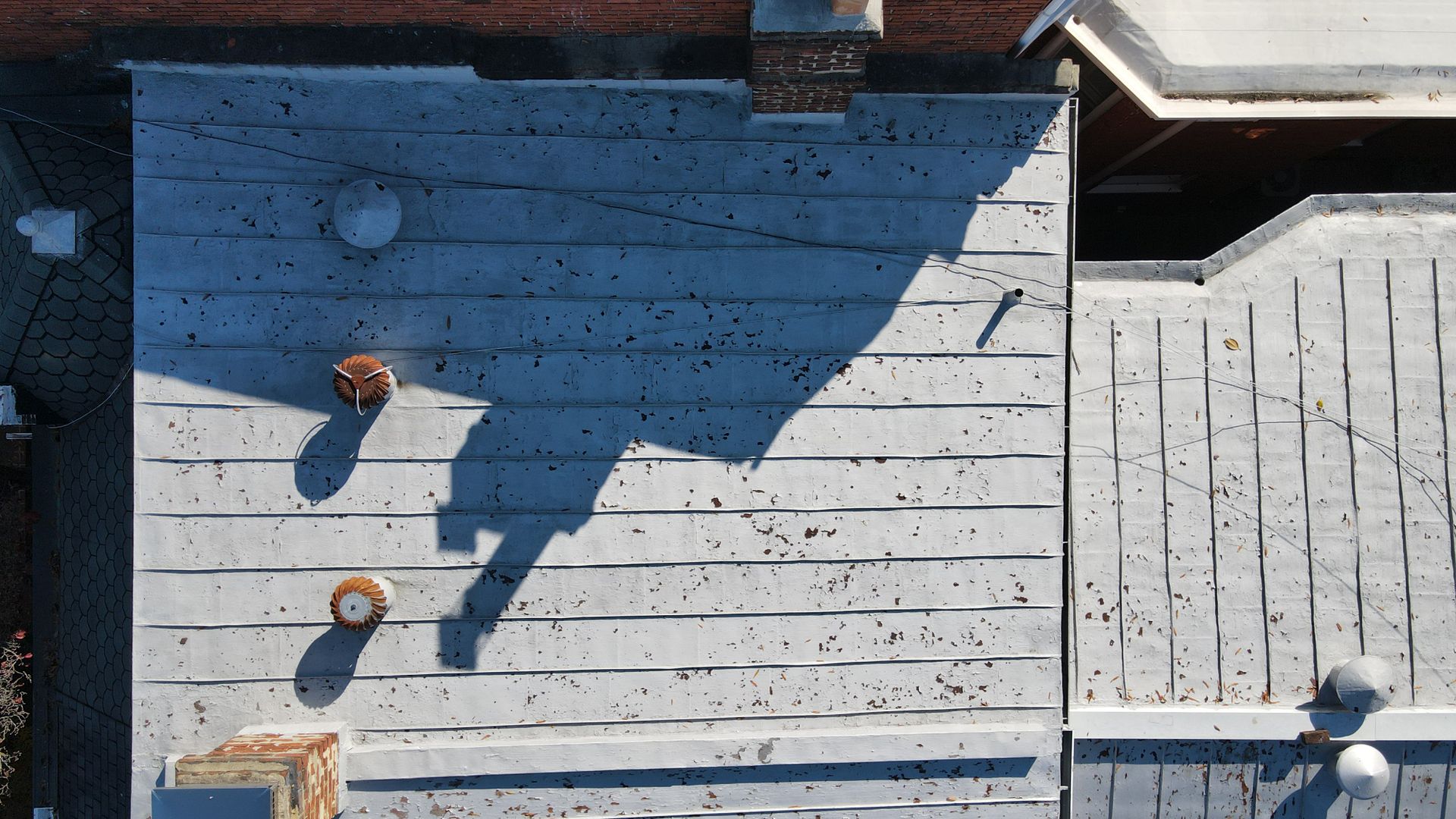 Why Your Metal Roof May Benefit From A Recoating - retexroofing