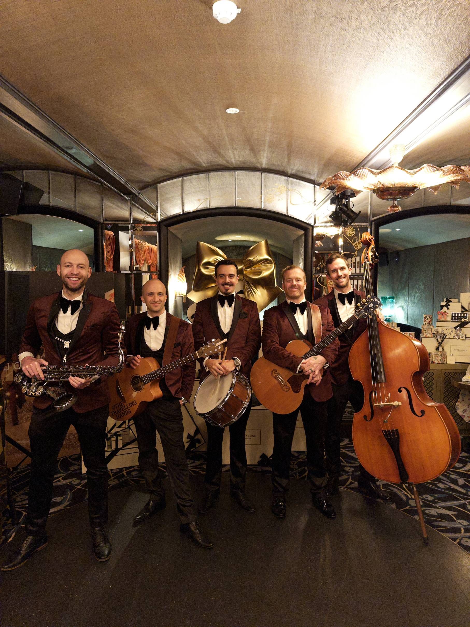 About | London's #1 Luxury Roaming Band | The Travelling Hands