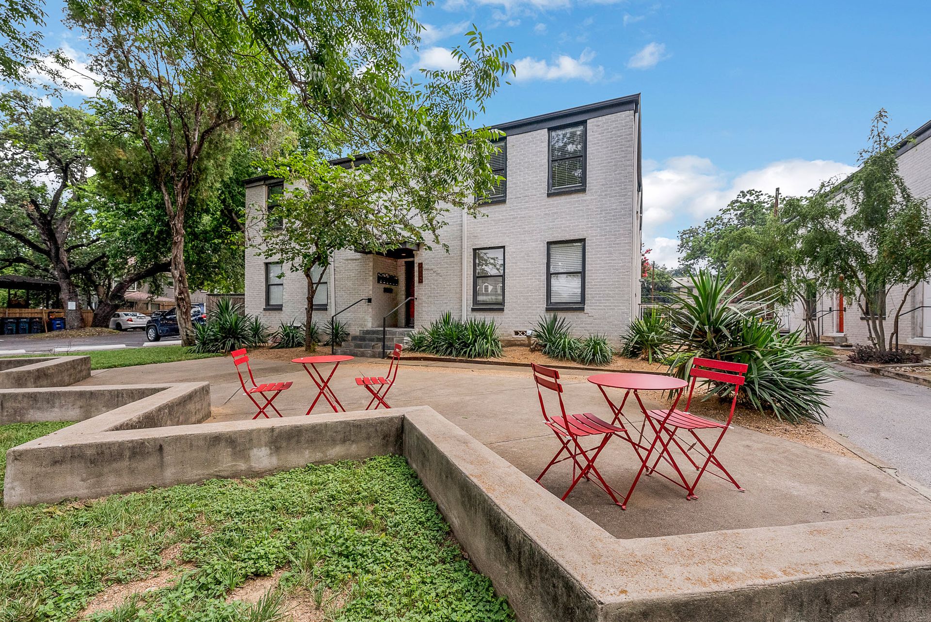 Enfield Heights Apartments - Austin Texas