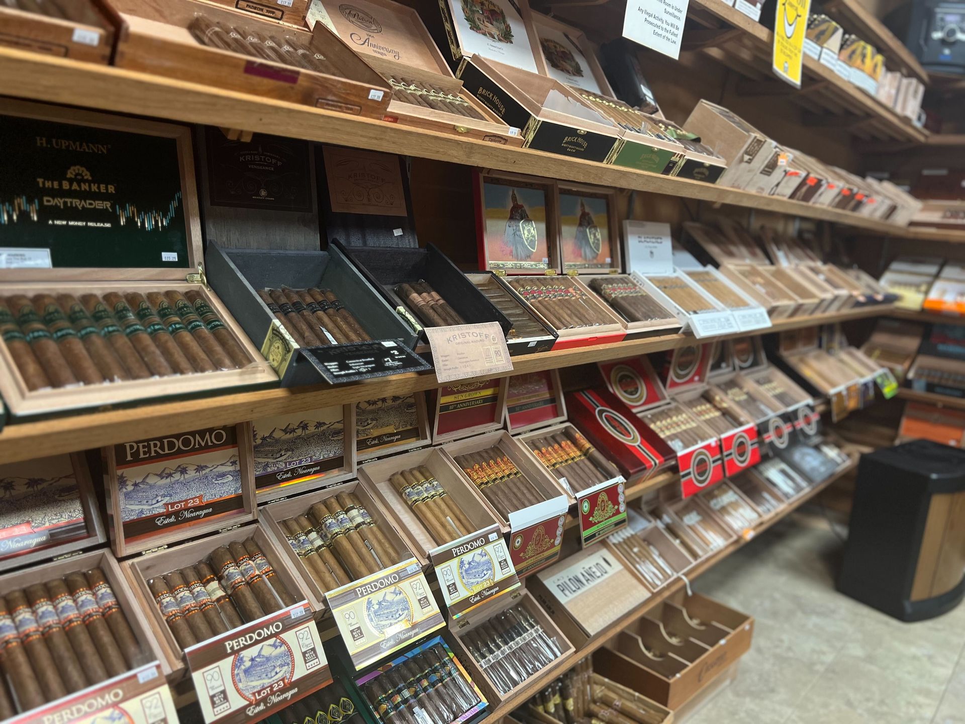 Cigars | Wappingers Falls, NY | Smokes 4 Less