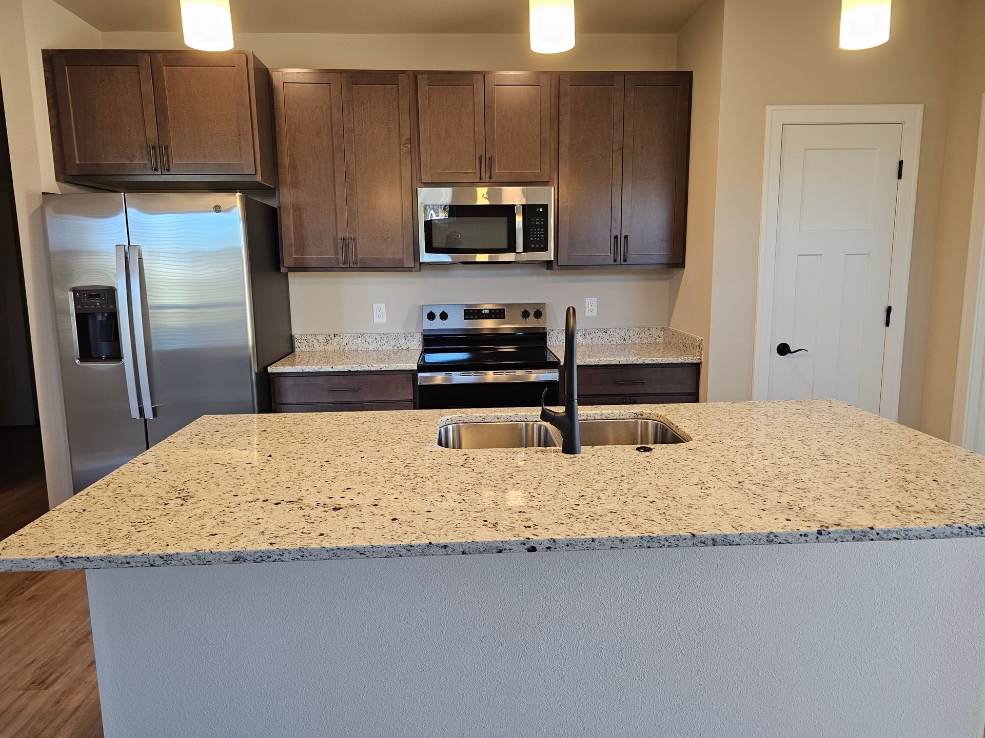 Featured Property | 880 on N Main