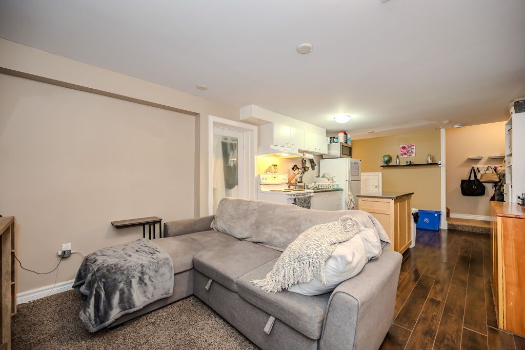 Kortright West Lease