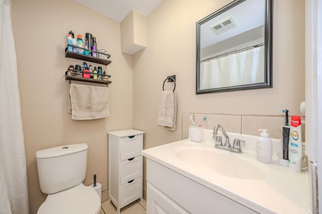 Kortright West Lease