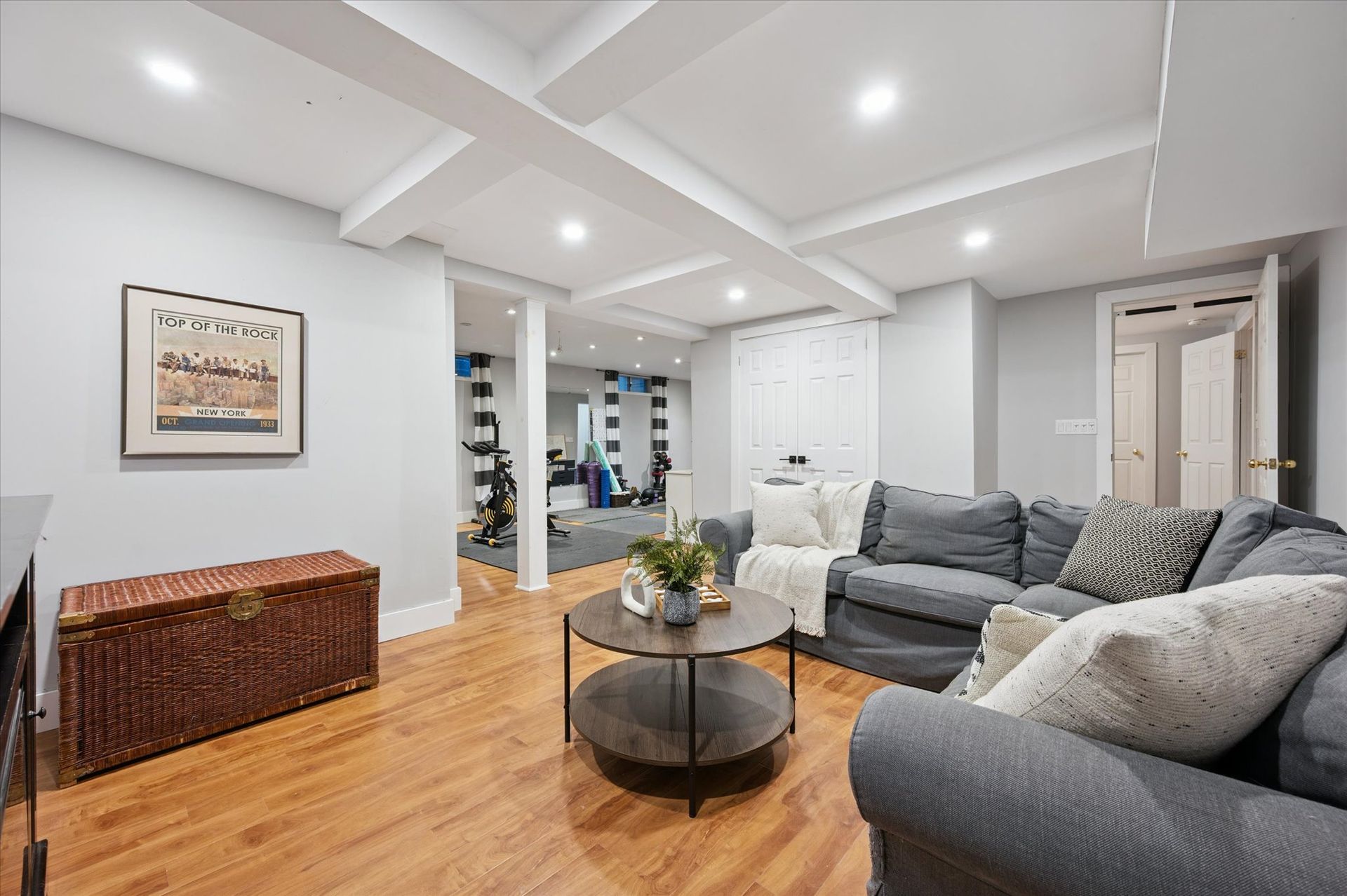 Beautiful 2 Storey in South End