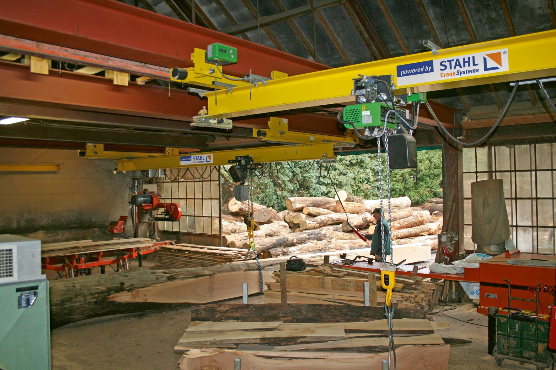 Crane Technologies by Stahl: Advanced Suspension