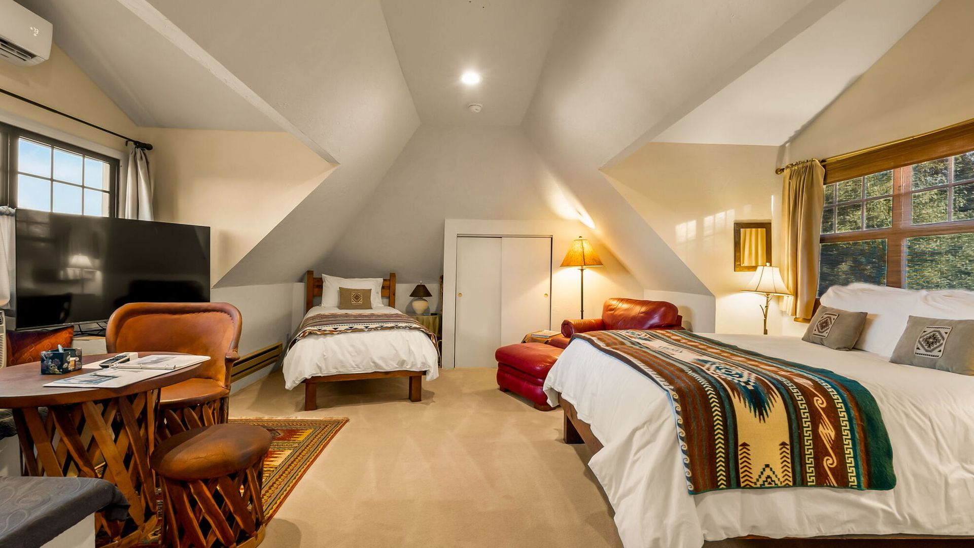 Photos and Videos of Tubac Inn