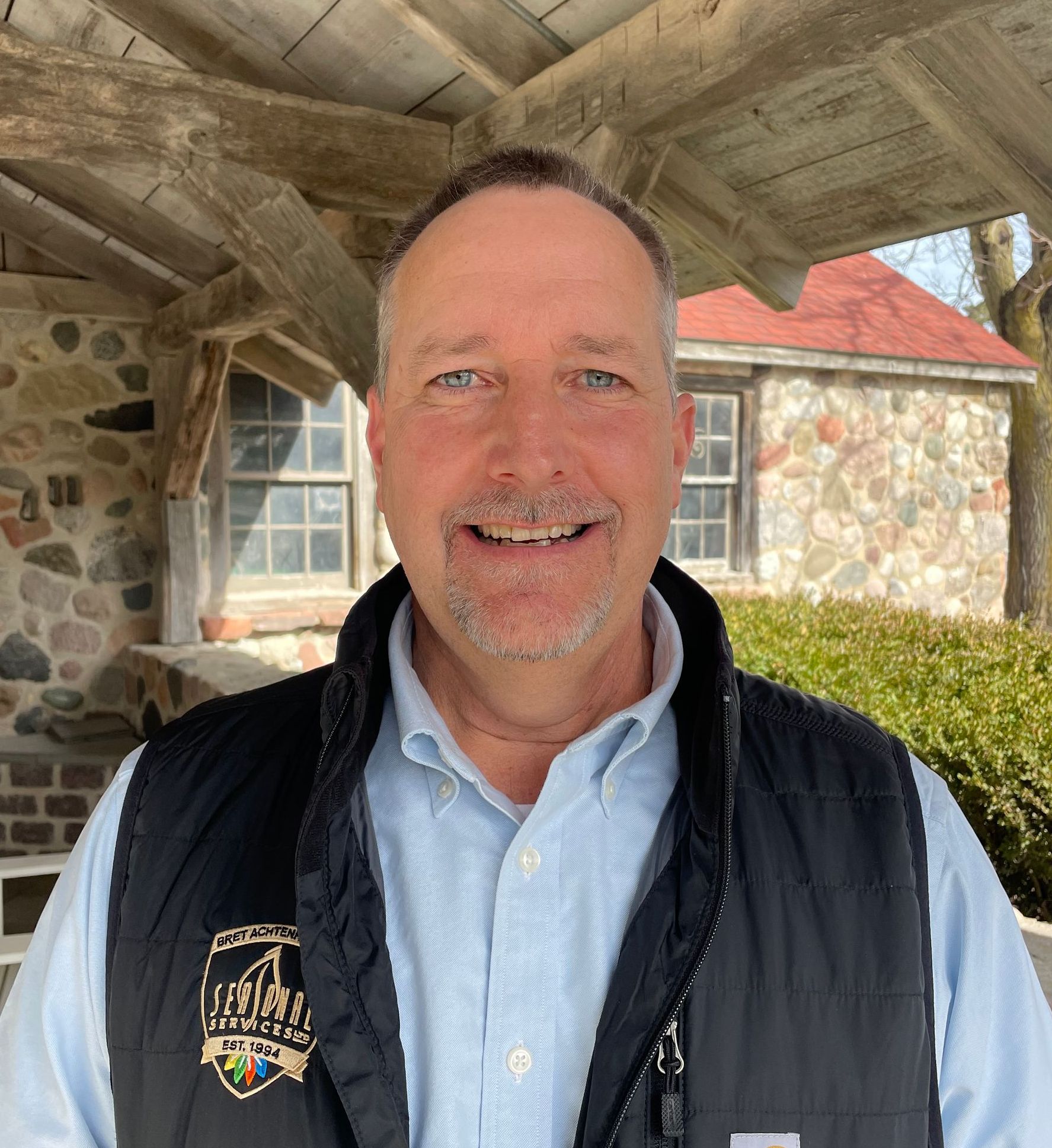 Custom Landscaping, Installation & Maintenance Services | Seasonal Services