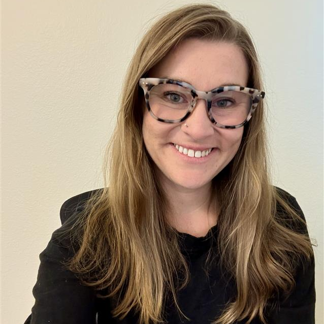 Meet Our ASL-Fluent, Deaf Therapists and Counselors