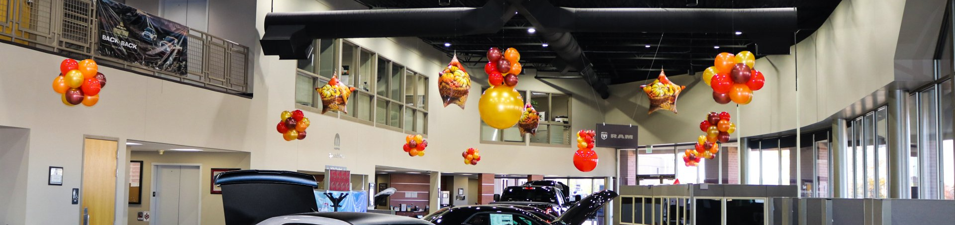 Showroom Displays | Car Dealership Balloon Decor
