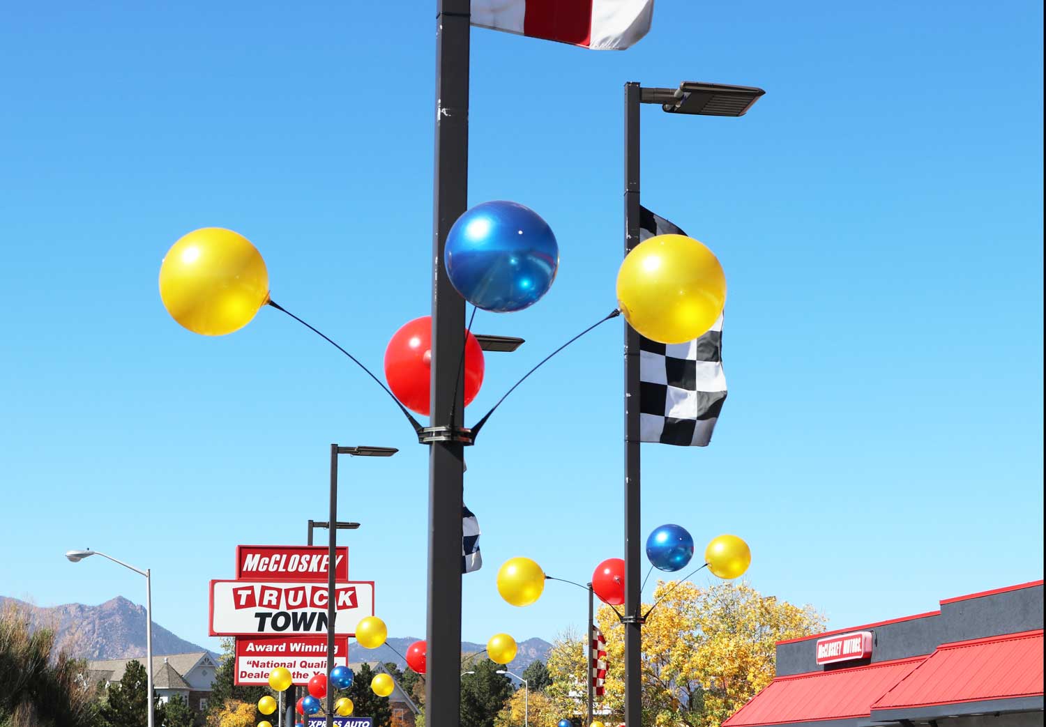 Car Dealership Balloons | Balloon Innovations