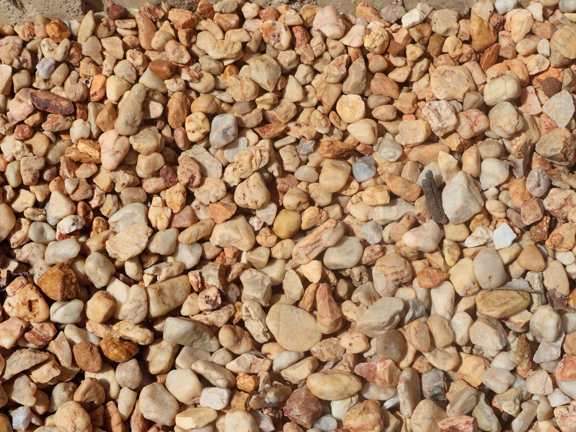 Pebbles in Townsville | Edmonds landscaping Supplies