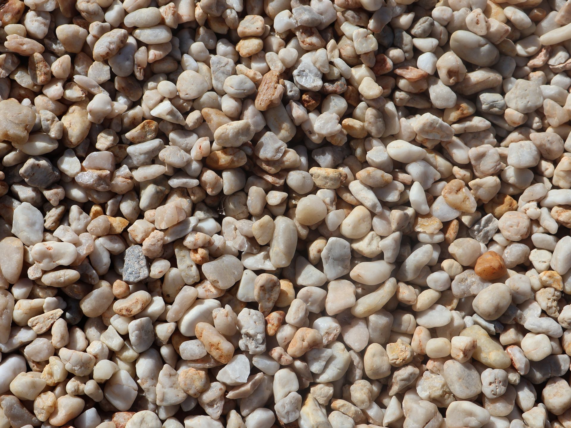 Pebbles in Townsville | Edmonds landscaping Supplies