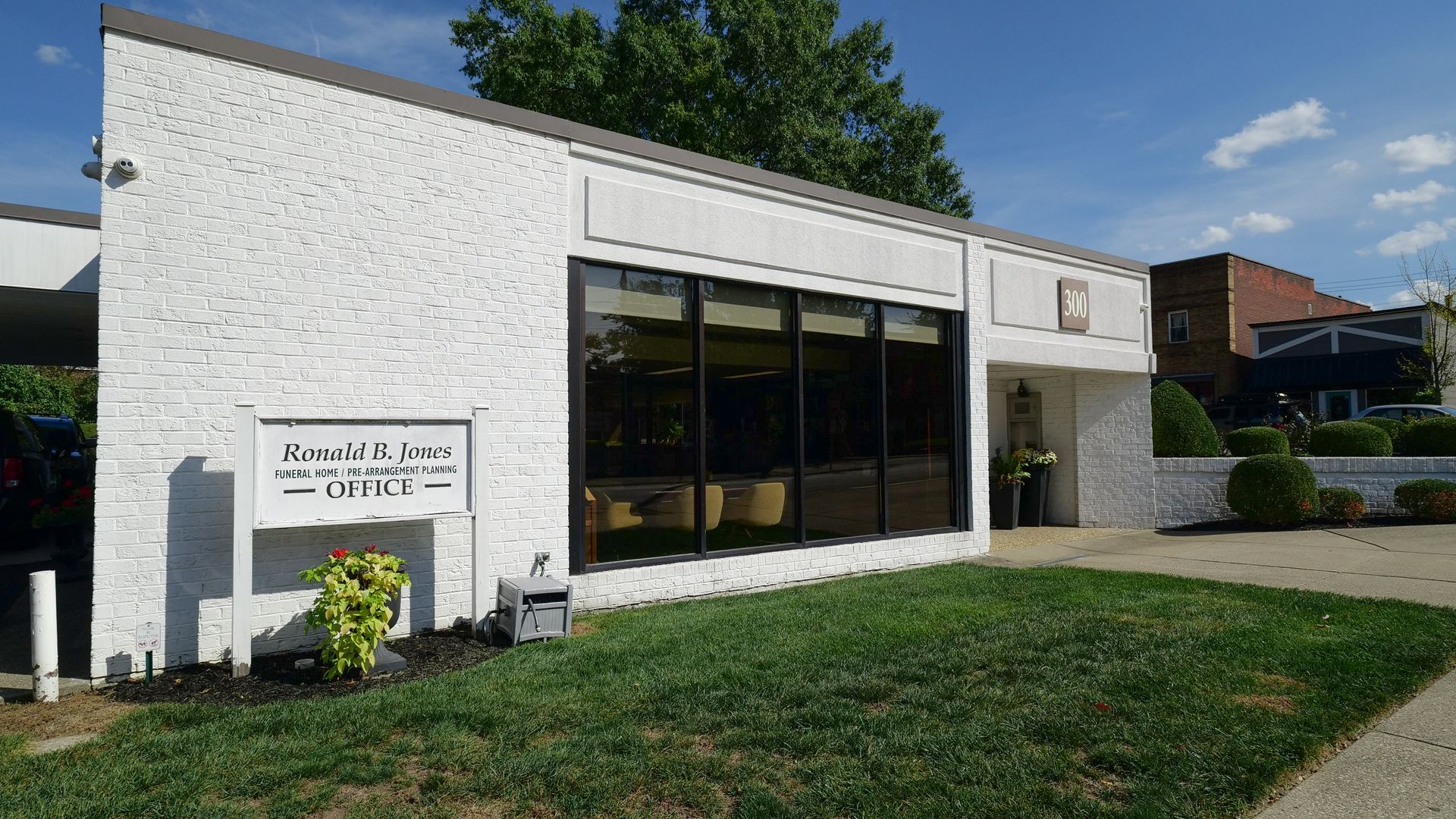 About Us | Ronald B. Jones Funeral Home