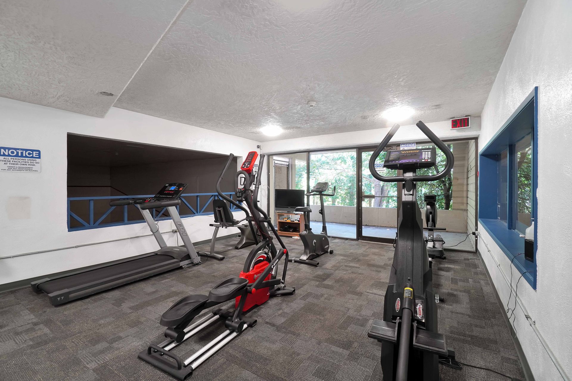 Suite Gallery | View Gorge Road East Units and Building Photos