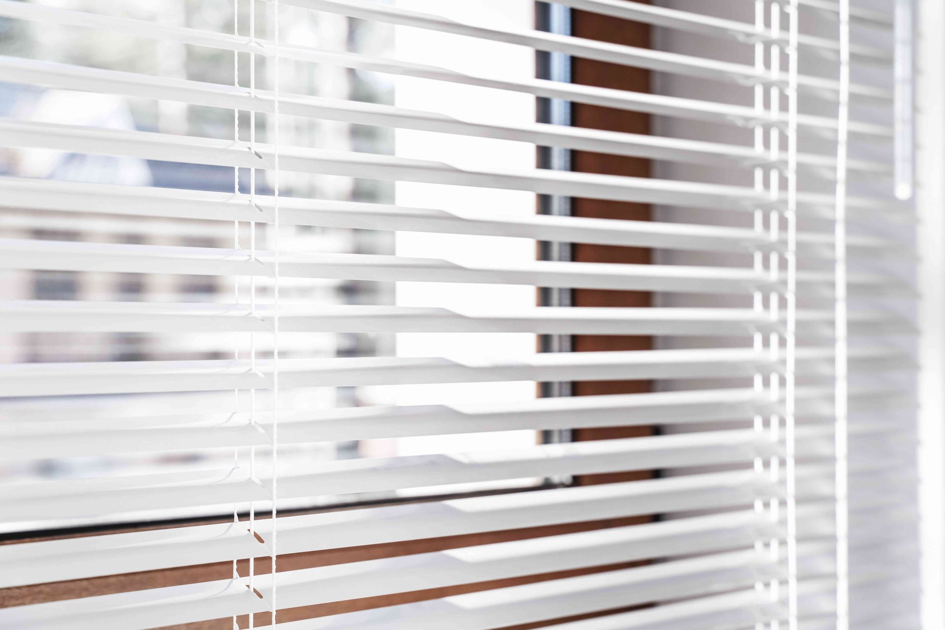 How to Take Blinds Off the Window