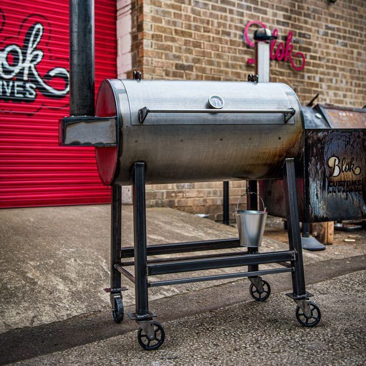 Table Grills, Smokers & Fire Cages