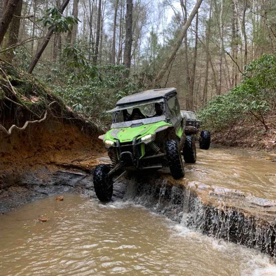 Cabins Near Hollerwood Offroad Park in Red River Gorge, KY