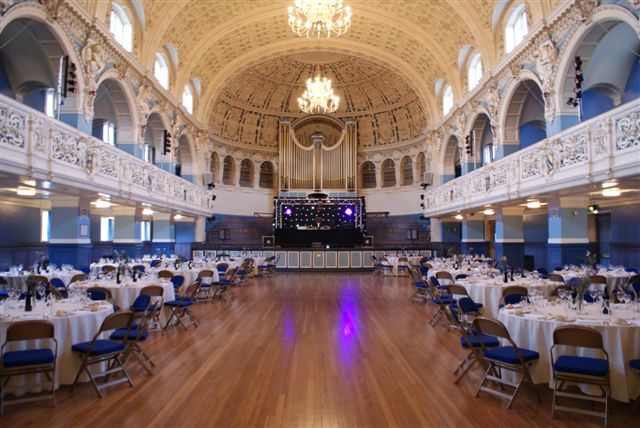 Oxford Disco - Affordable Discos with packed dancefloors!