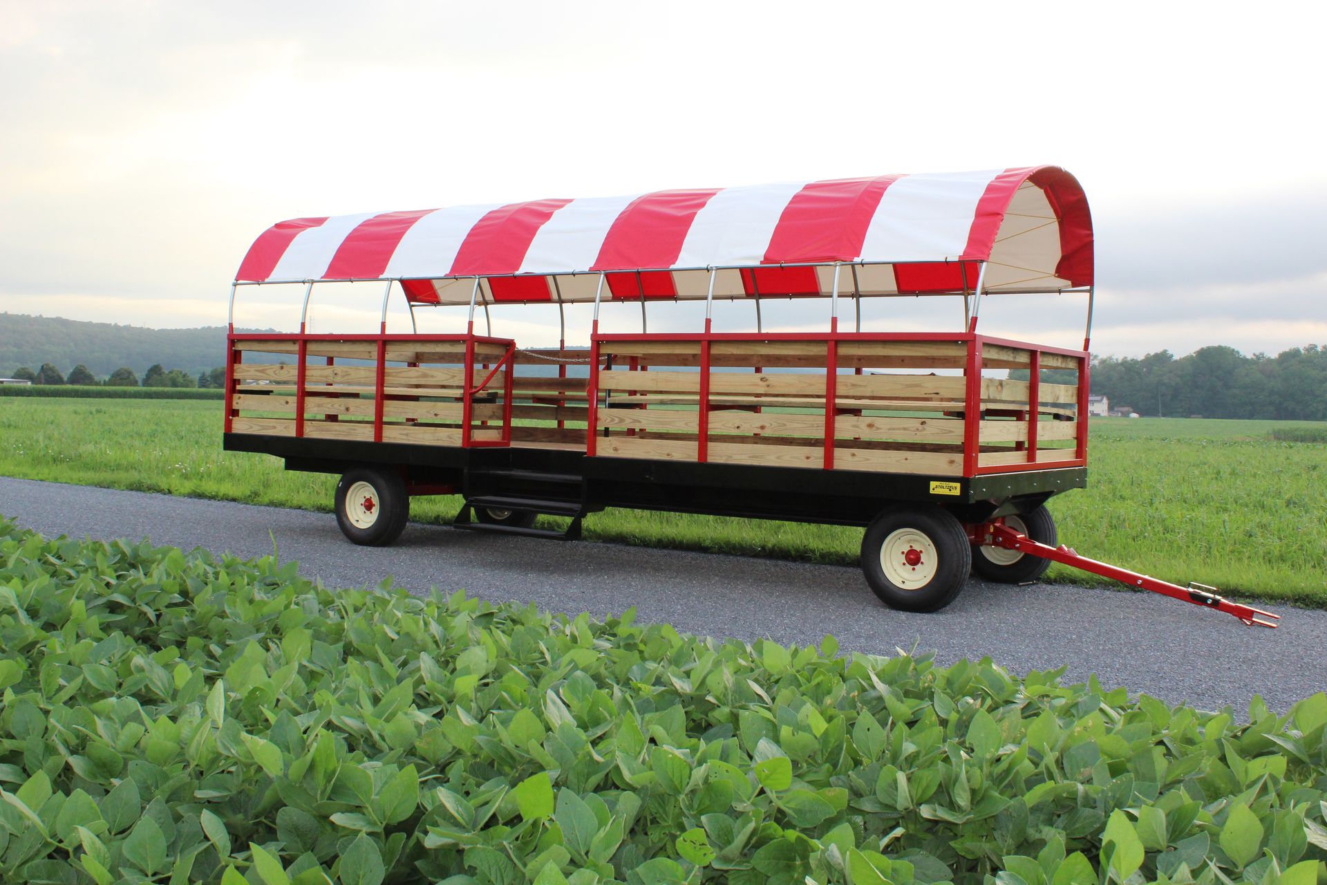 Livestock Equipment | Farm Wagon | Stoltzfus Manufacturing