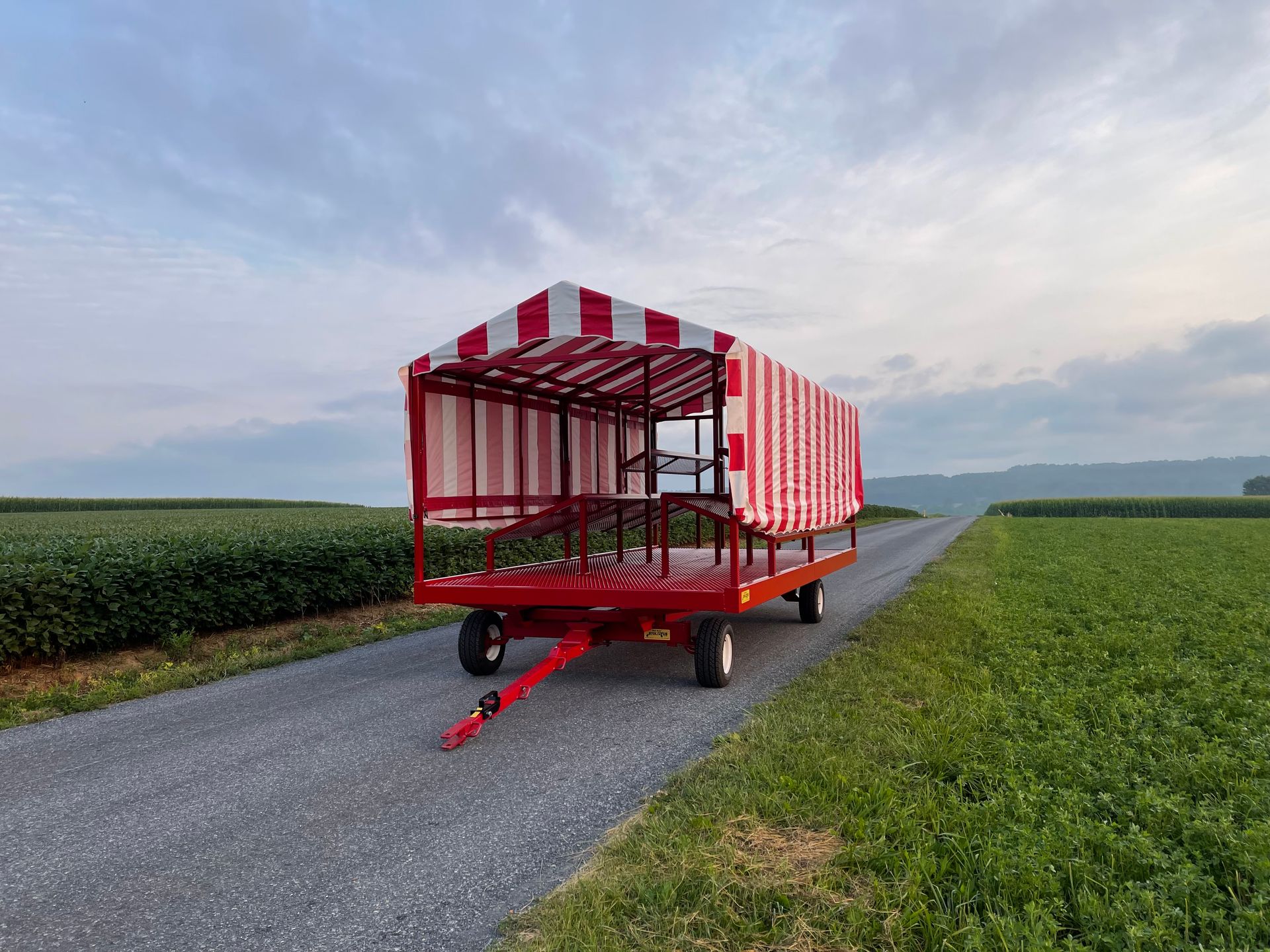 Livestock Equipment | Farm Wagon | Stoltzfus Manufacturing