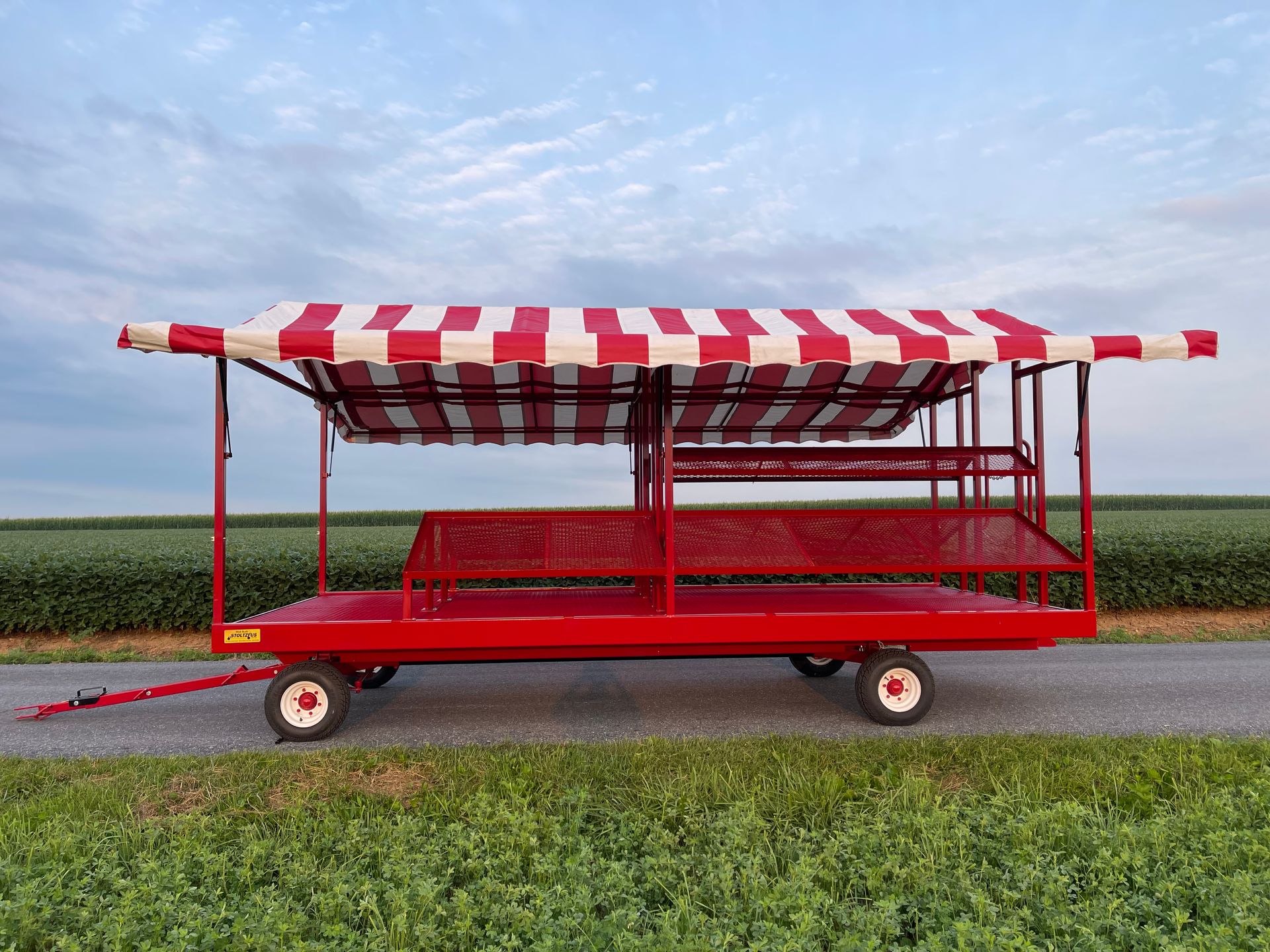 Livestock Equipment | Farm Wagon | Stoltzfus Manufacturing