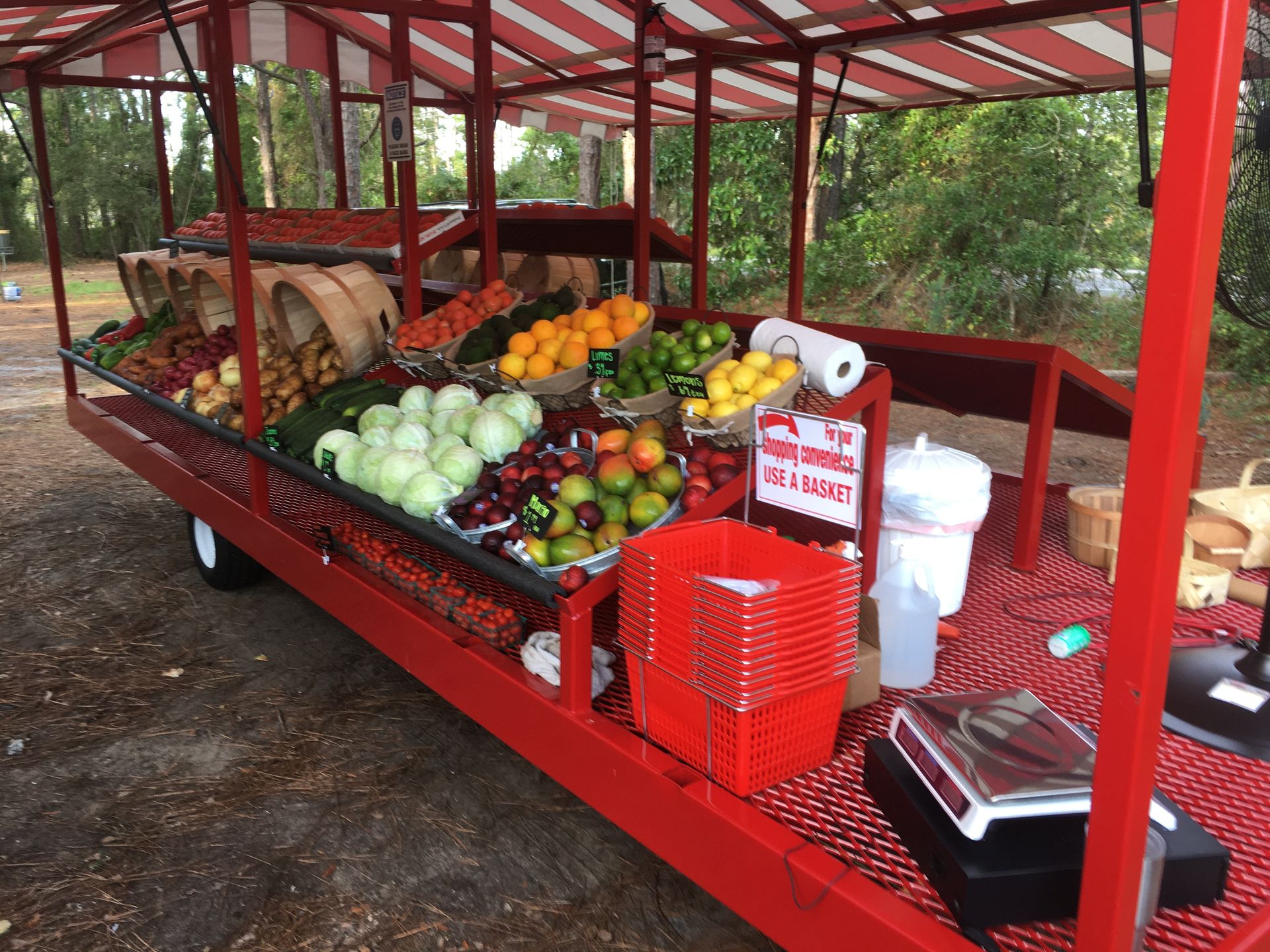 Livestock Equipment | Farm Wagon | Stoltzfus Manufacturing