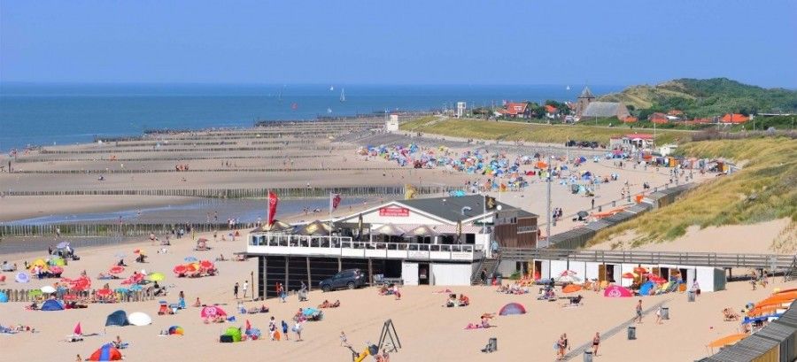 Strandpaviljoen De Zeeuwse Rivièra in Zoutelande