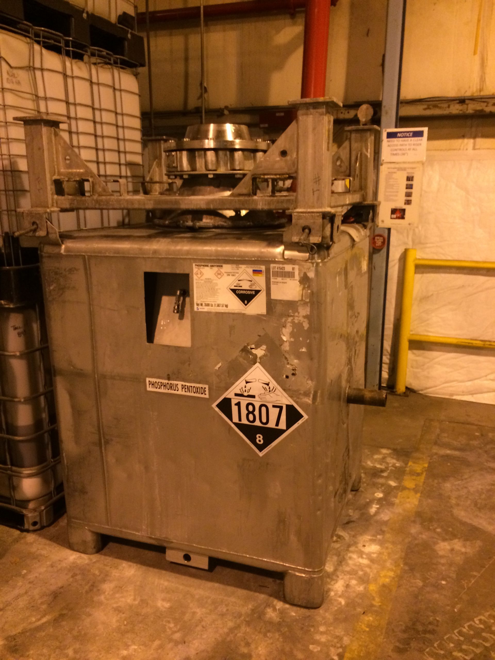 P2O5 IBC Tote Transfer System