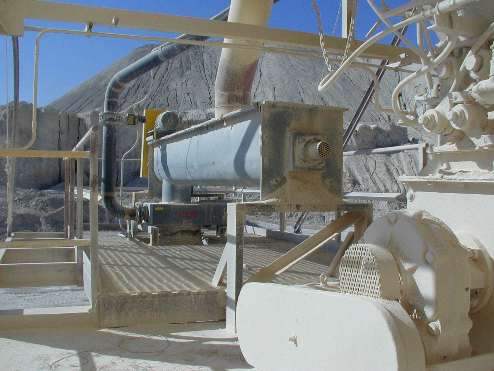 HYDRATED LIME TRUCK LOAD-OUT DUST COLLECTION SYSTEM AND SCALE