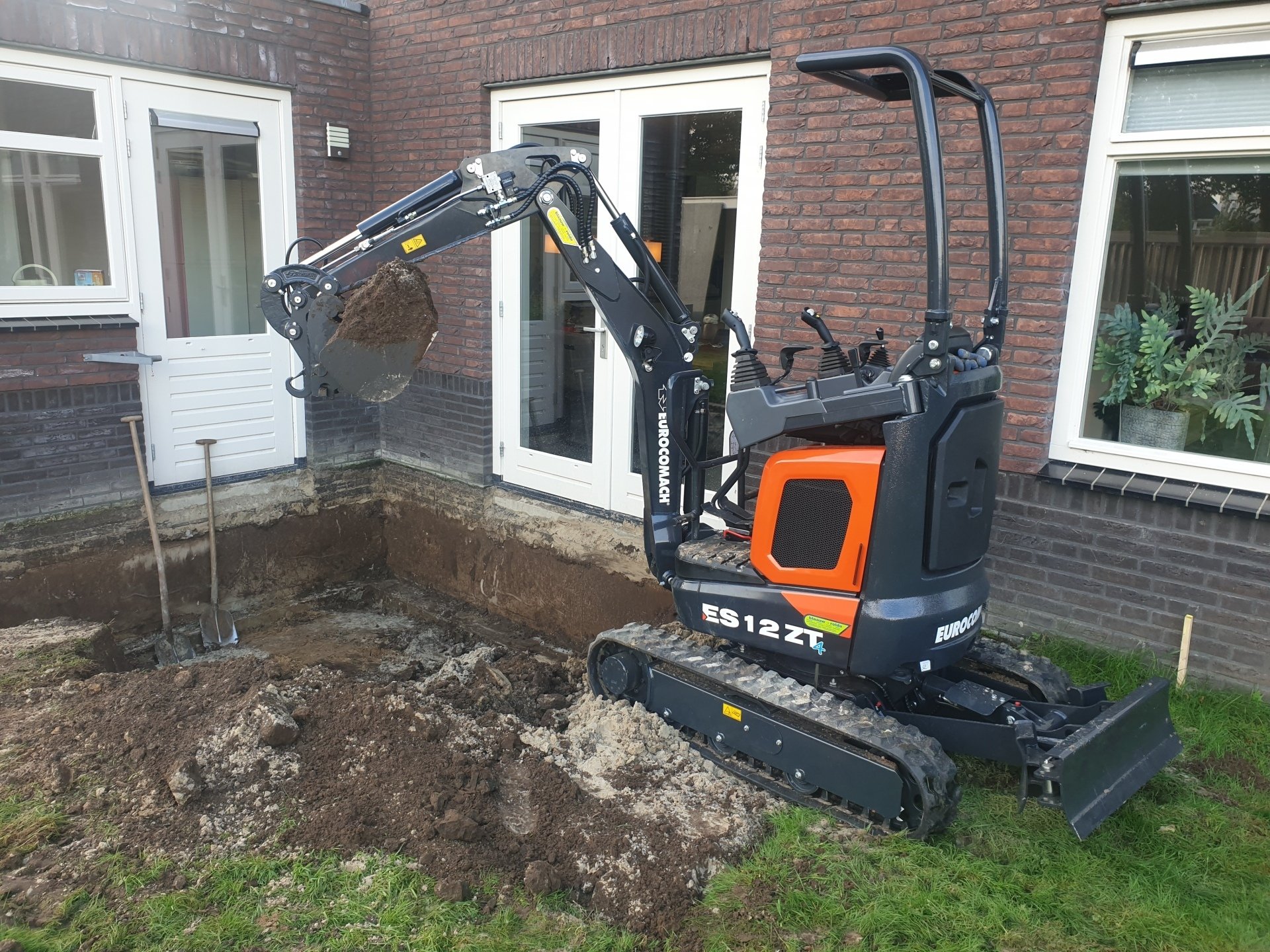 Nieuwe mini graafmachine