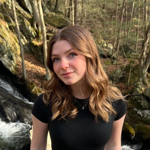 Liz Kelly: Blonde Color Specialist at The Network