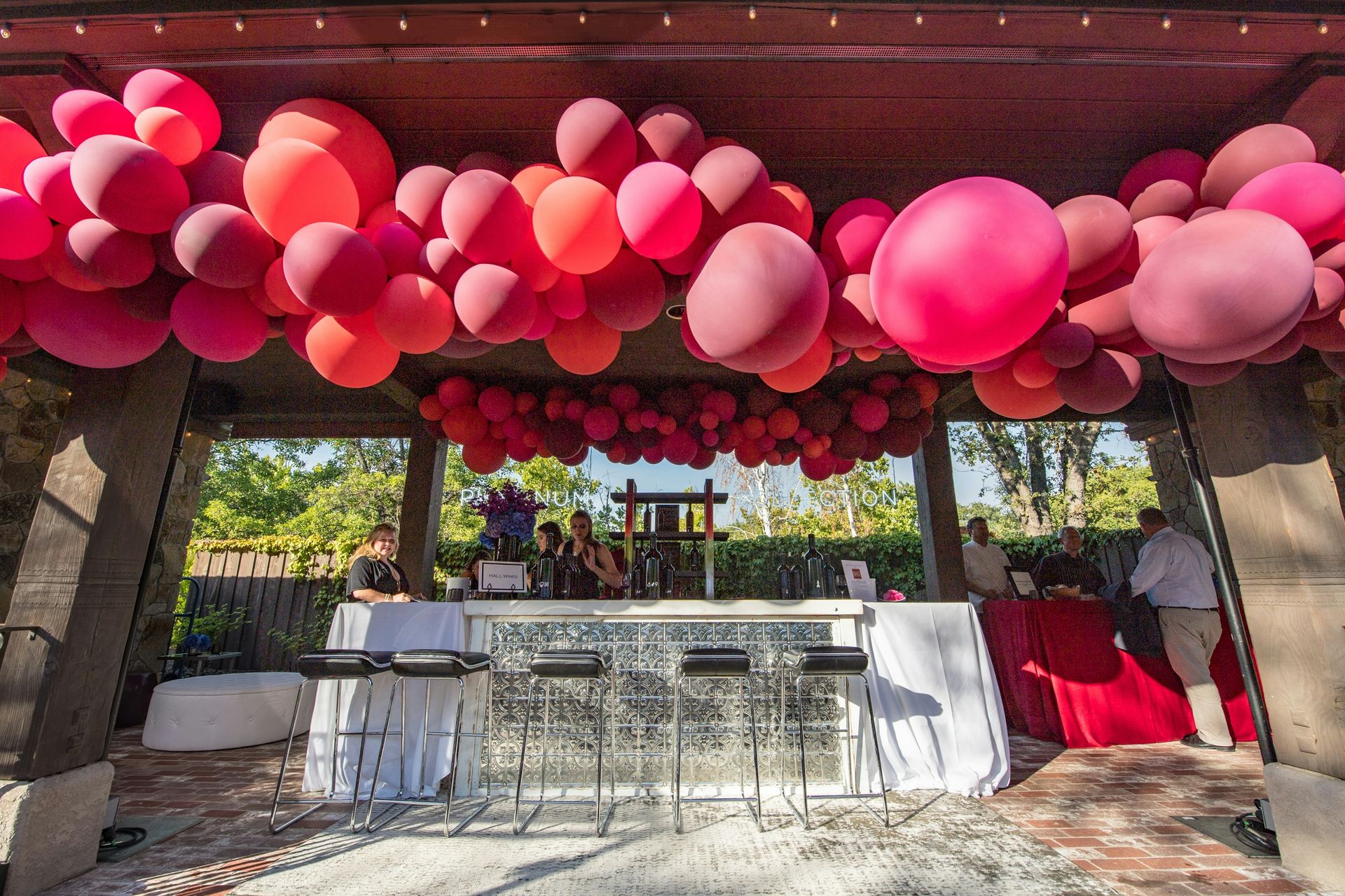 Custom Balloon Decor | Balloon Specialties | Santa Rosa, CA